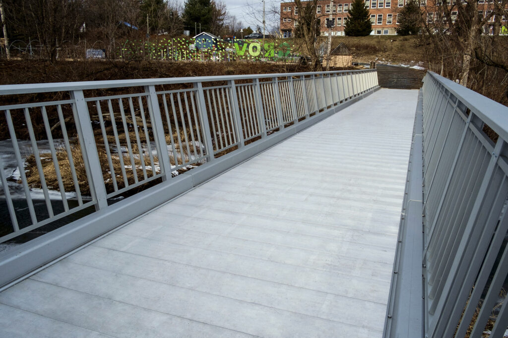 Aluminum Bridge Decking Projects | MAADI