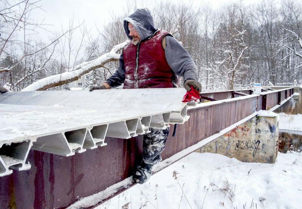 Aluminum Bridge Decking Project | MAADI Group