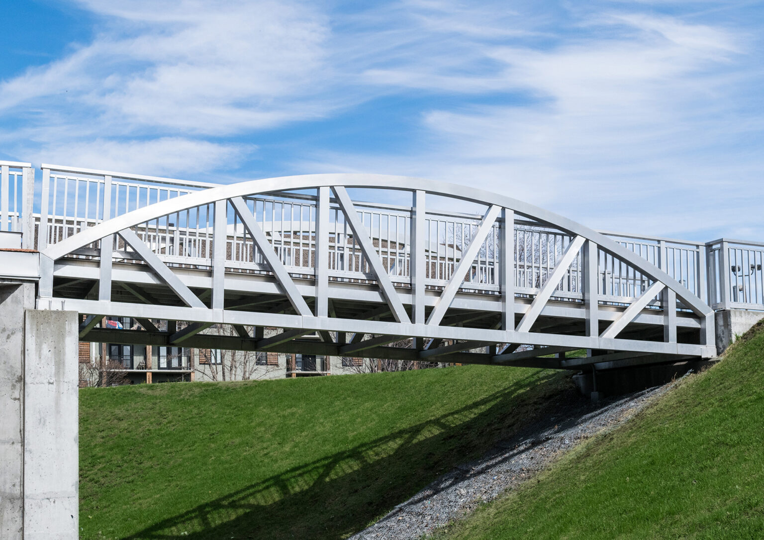 St-Martin School Custom Pedestrian Bridge Project | MAADI